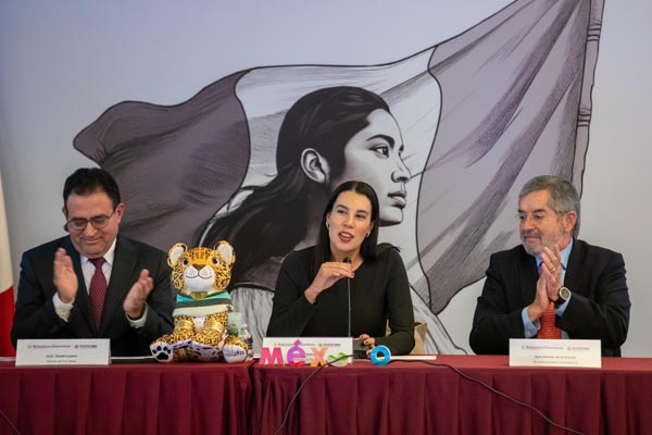 Josefina Rodríguez Zamora presenta estrategia turística