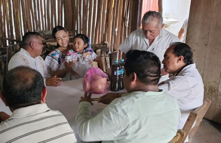 Celebran tradiciones de San Bernardino de Siena en X-Yatil